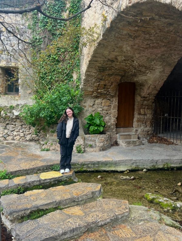 Studying Abroad & Exploring Streets in Aix-en-Provence